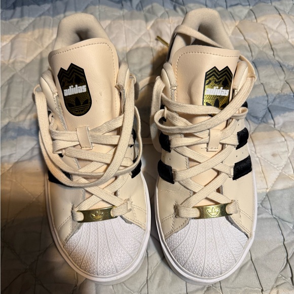 adidas | Shoes | Adidas Cream And Black Platform Sneakers With Gold ...